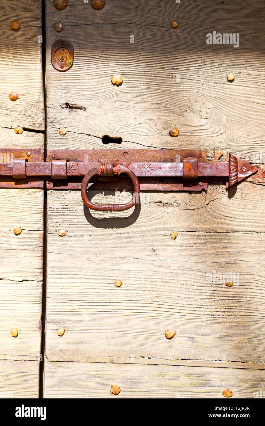 europe old in italy antique close brown door and rusty lock closeup ...