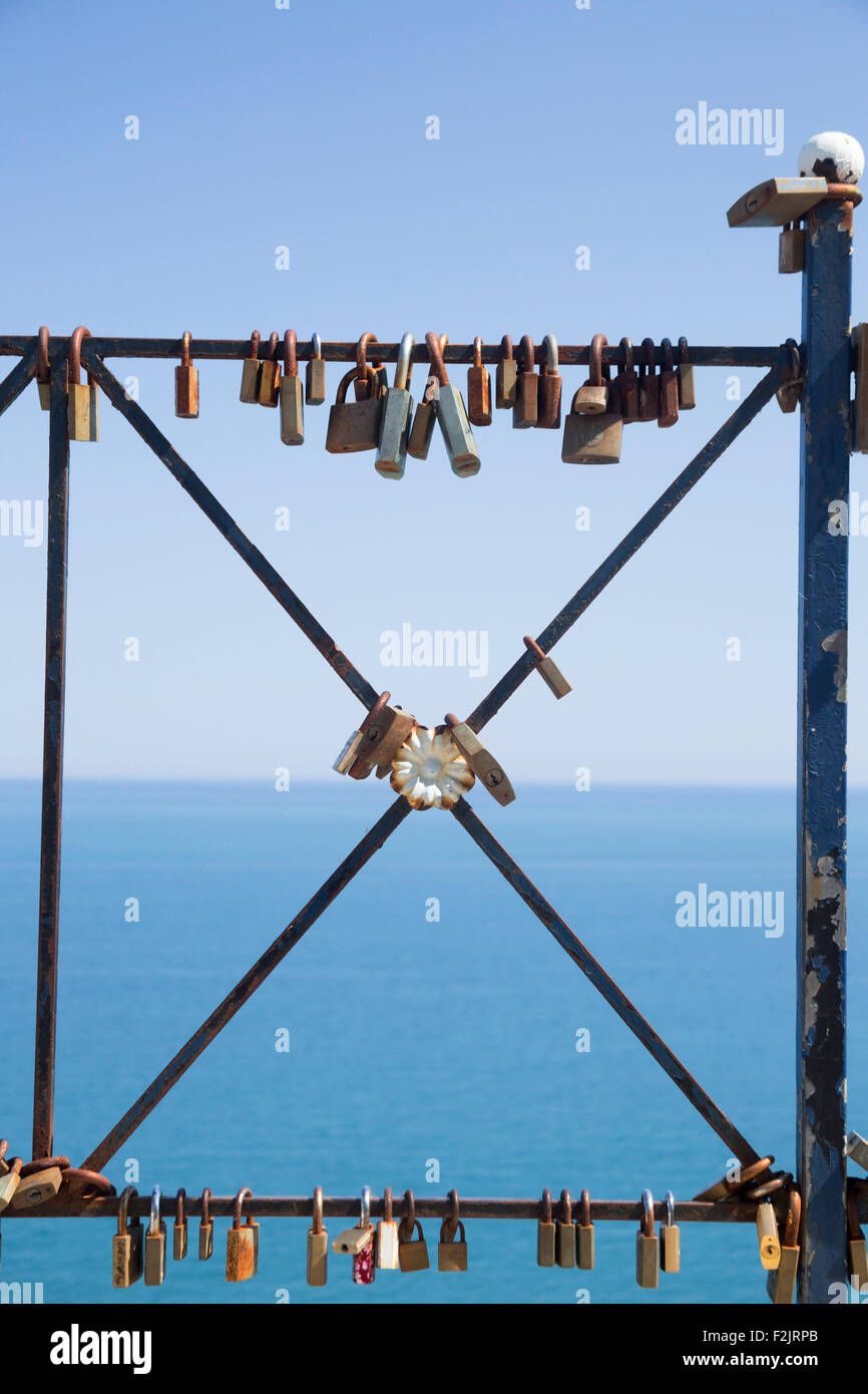 Sea railing and fencing hi-res stock photography and images - Alamy