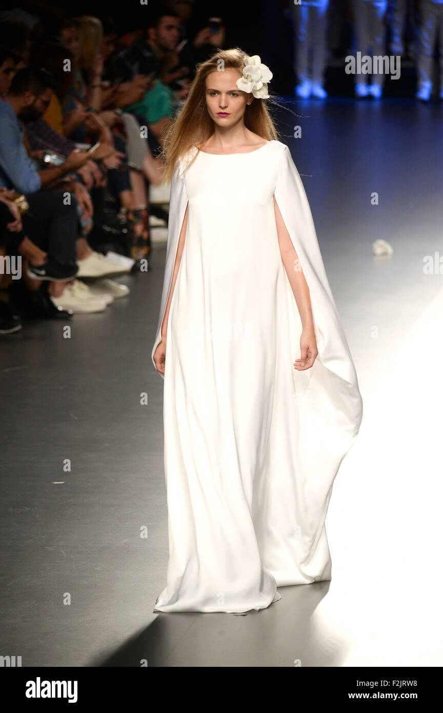 Model bei der Duyos Fashion Show auf der Mercedes-Benz Fashion Week ...