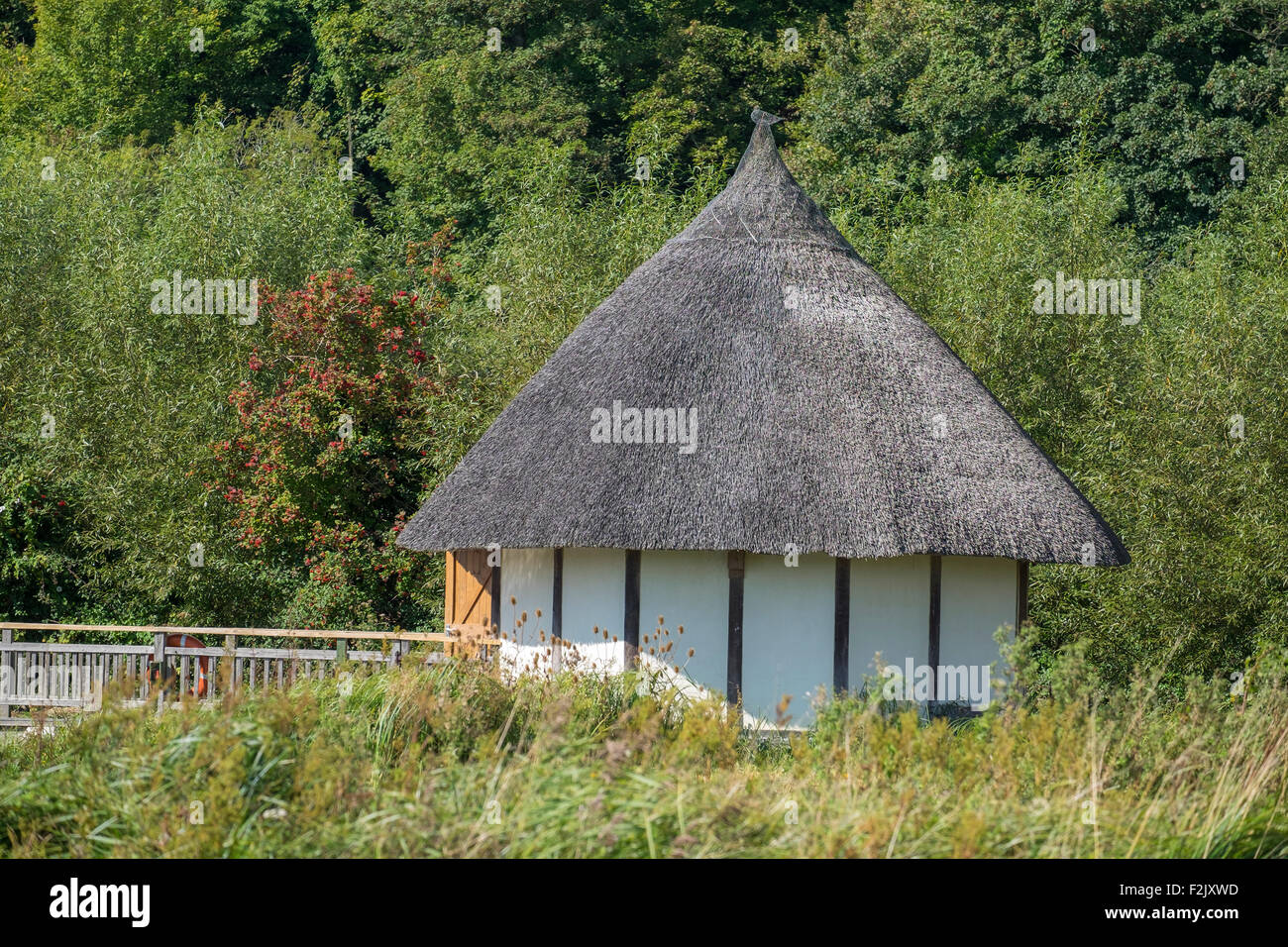 Thatched building hi-res stock photography and images - Alamy