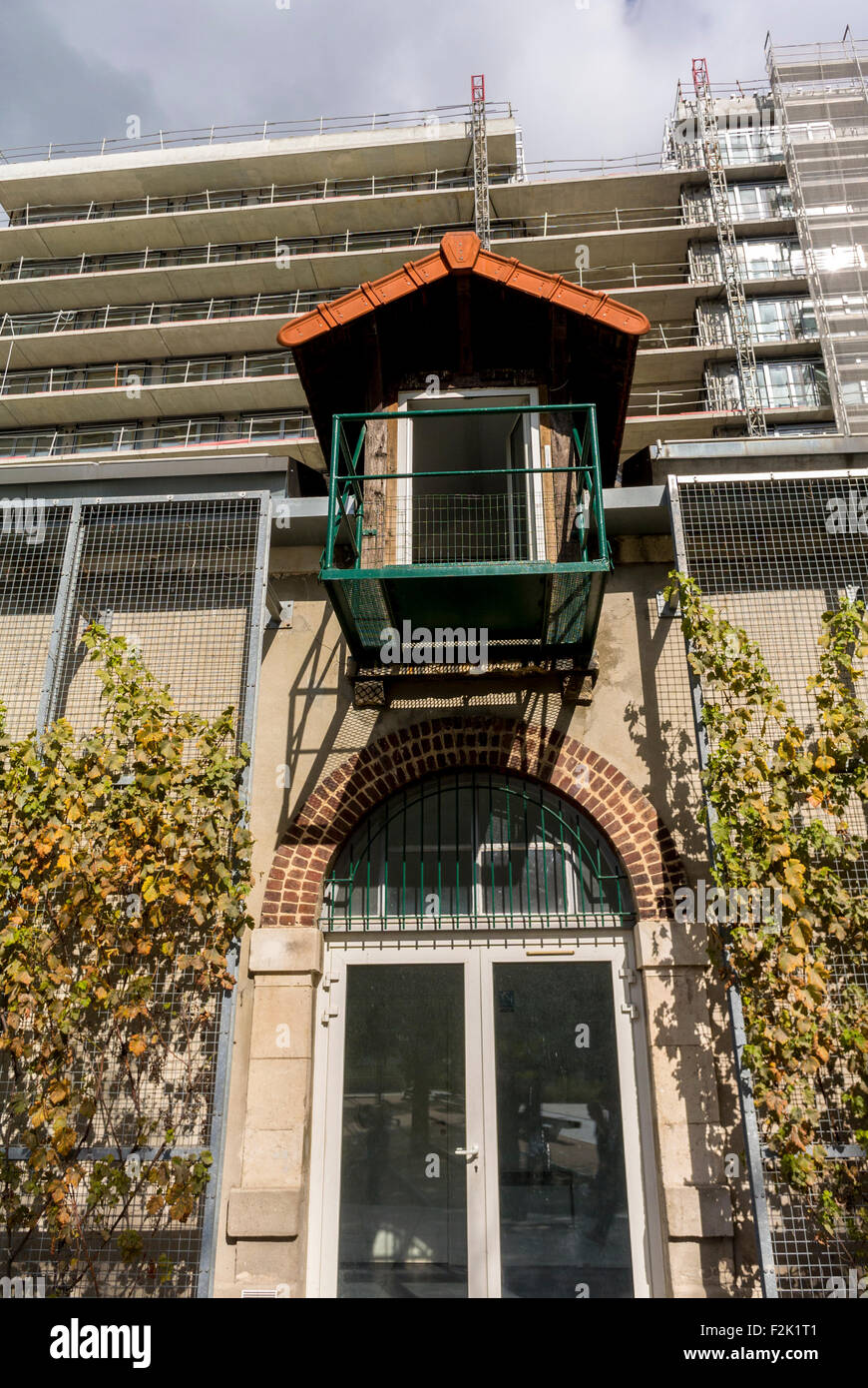 Eco Quartier Clichy Batignolles High Resolution Stock Photography and ...