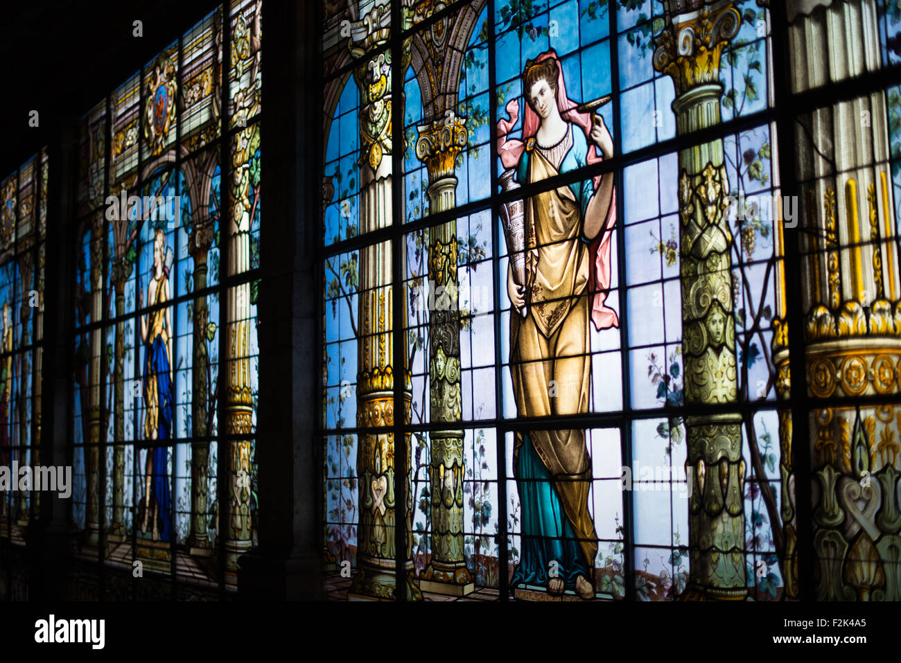 Hebe was the greek goddess hi-res stock photography and images - Alamy