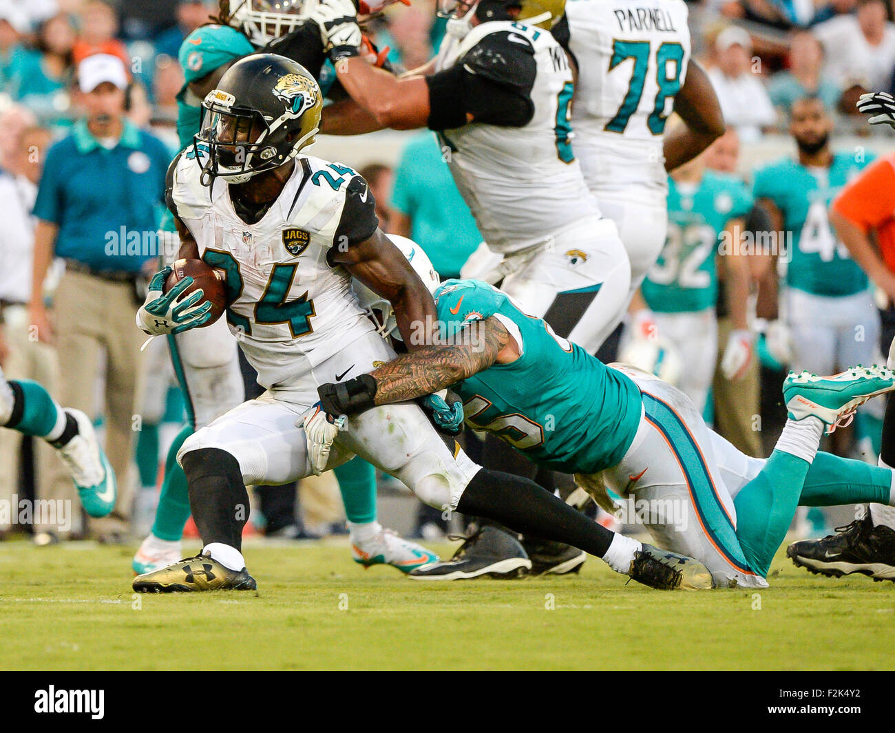 Jacksonville, FL, USA. 20th Sep, 2015. Jacksonville Jaguars running ...