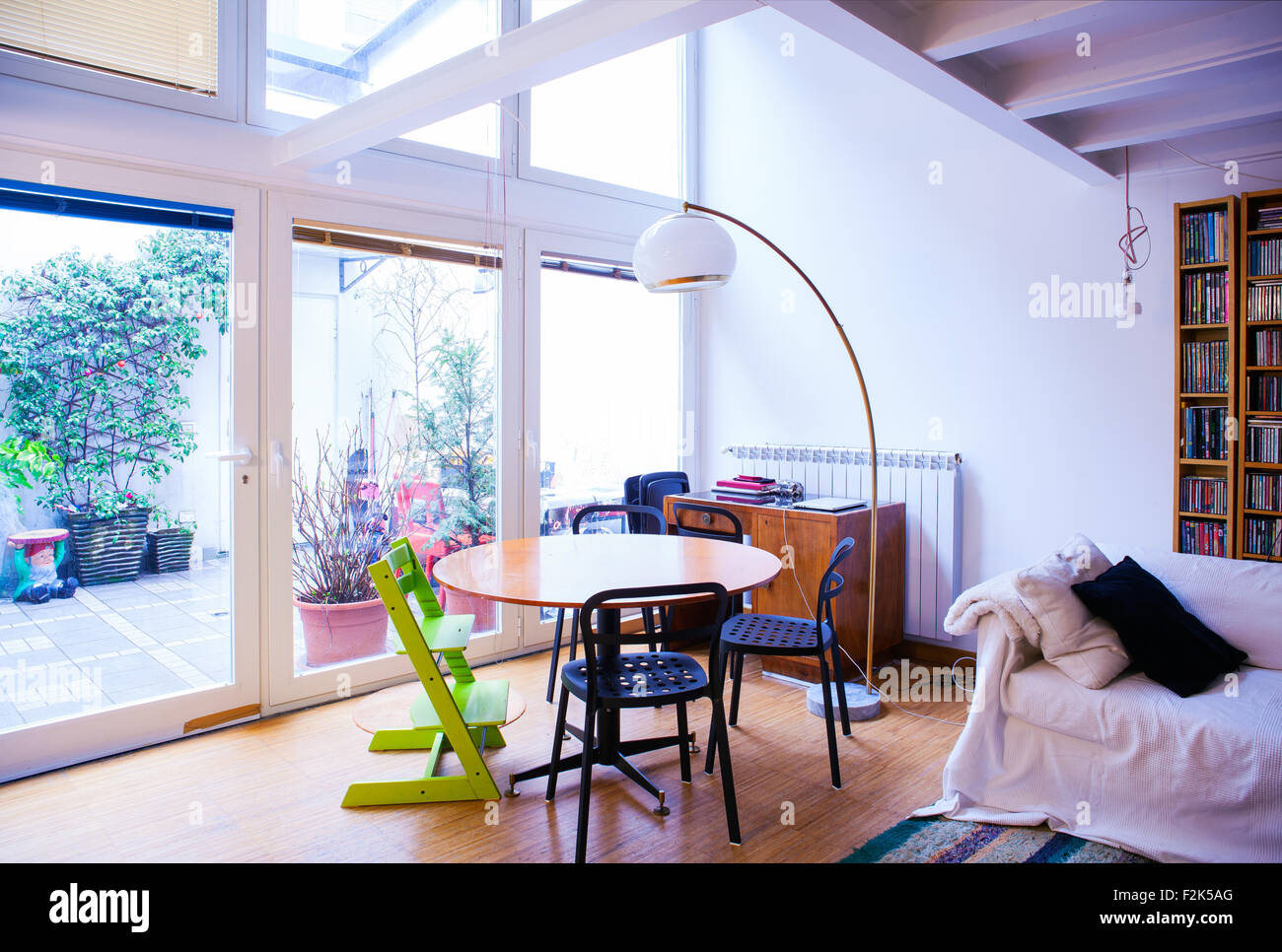 Interior view table chairs hi-res stock photography and images - Alamy