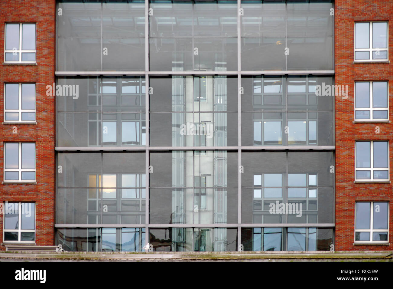 Exterior glass stairs and elevator hi-res stock photography and images ...
