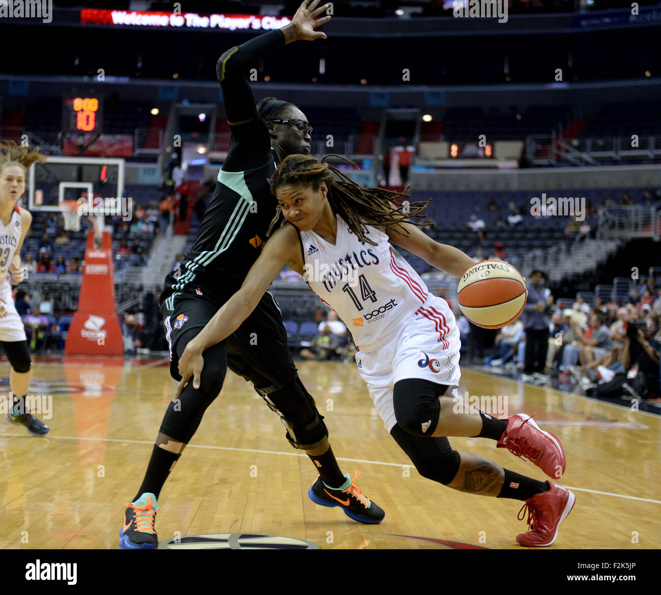 Wnba basketball hi-res stock photography and images - Alamy