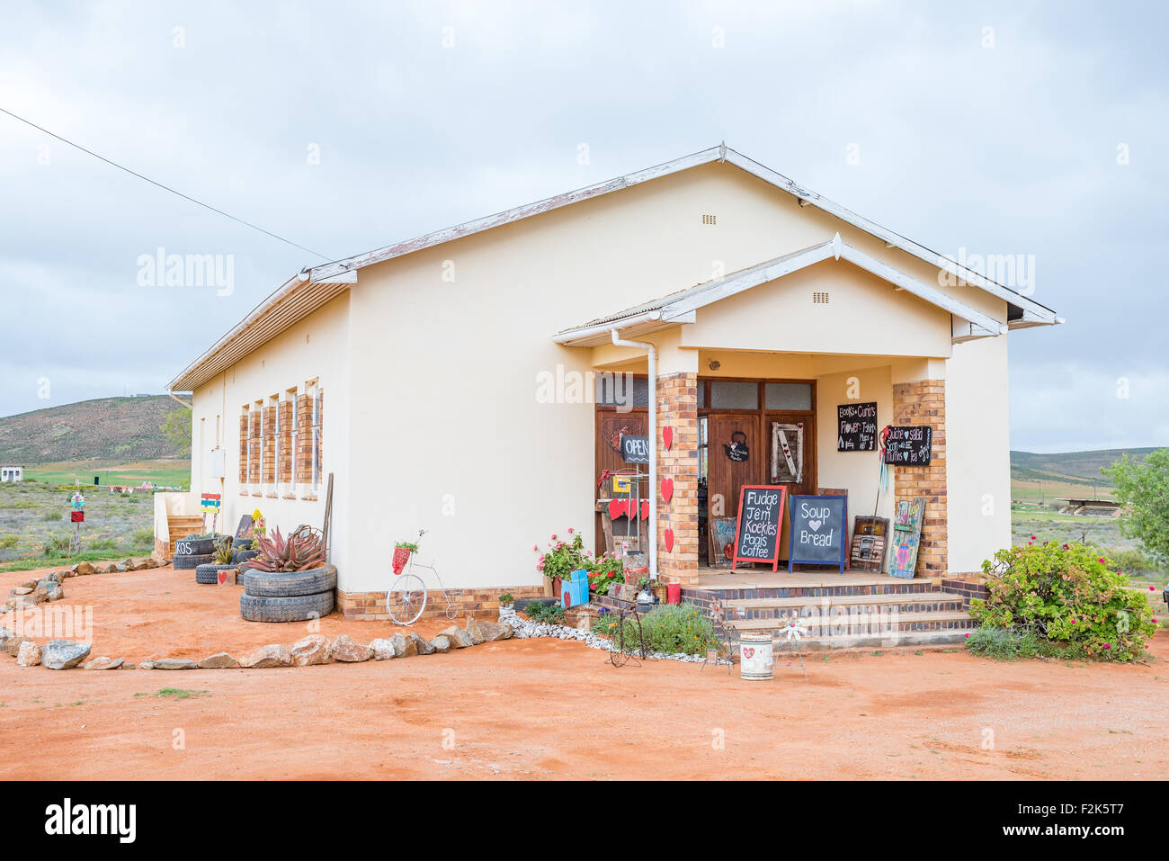 BITTERFONTEIN, SOUTH AFRICA - AUGUST 13, 2015: A road stall and ...