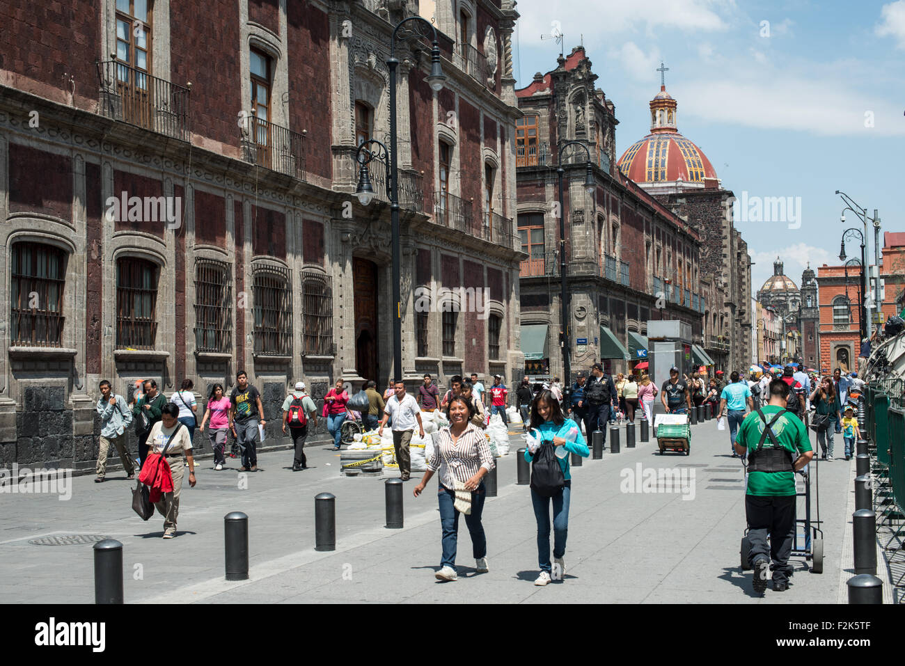 Bustling scene in historical hi-res stock photography and images - Alamy