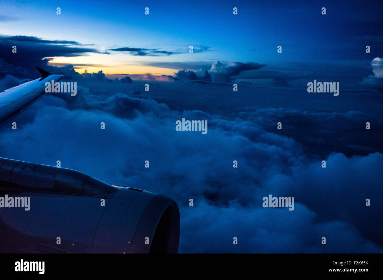 A view out the plane window flying over Mexico towards Mexico City ...