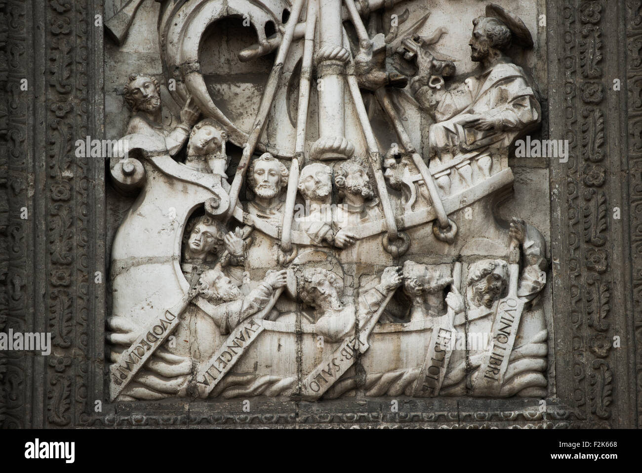 Metropolitan Tabernacle Eucharist Depiction Mexico City // MEXICO CITY ...