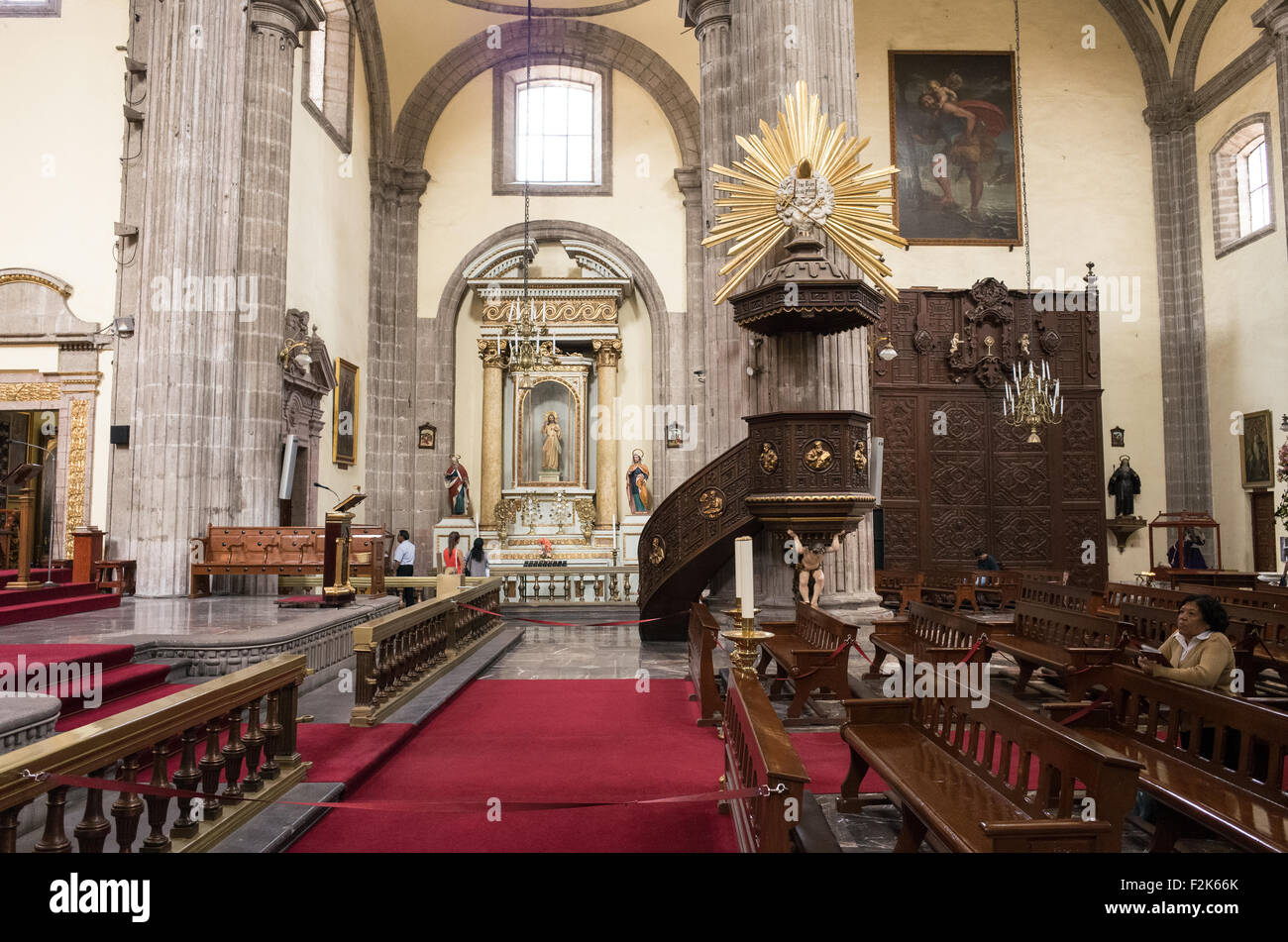 Metropolitan Tabernacle Pulpit And Altar Mexico City // MEXICO CITY ...