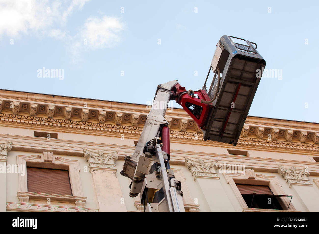 Mobile elevating work platform machine in action Stock Photo - Alamy