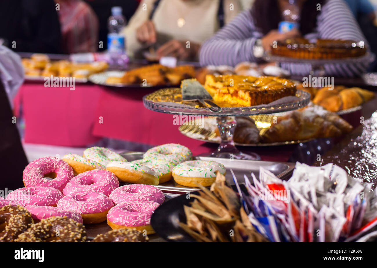 Snack bar counter hi-res stock photography and images - Alamy