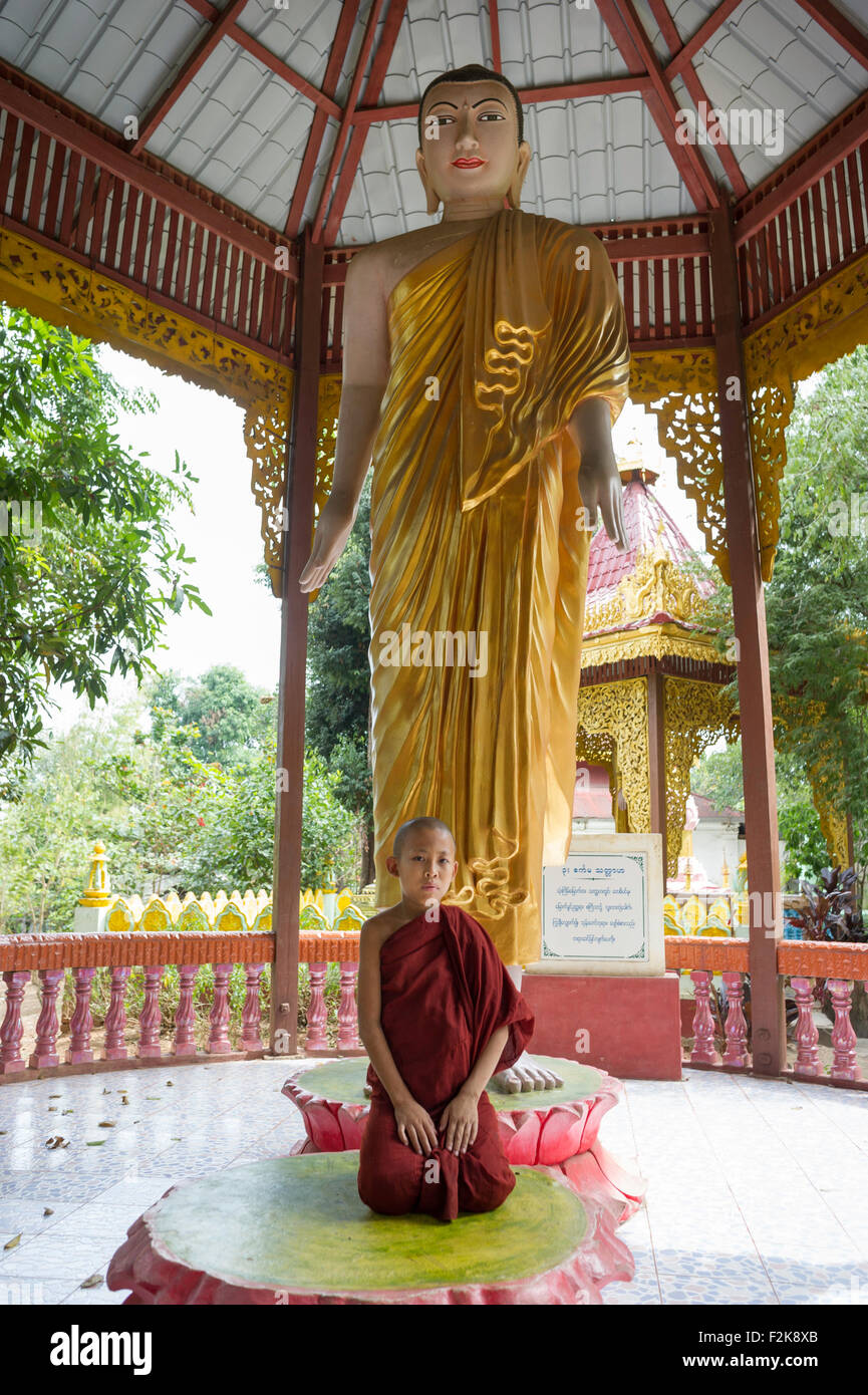 Boy buddha hi-res stock photography and images - Alamy