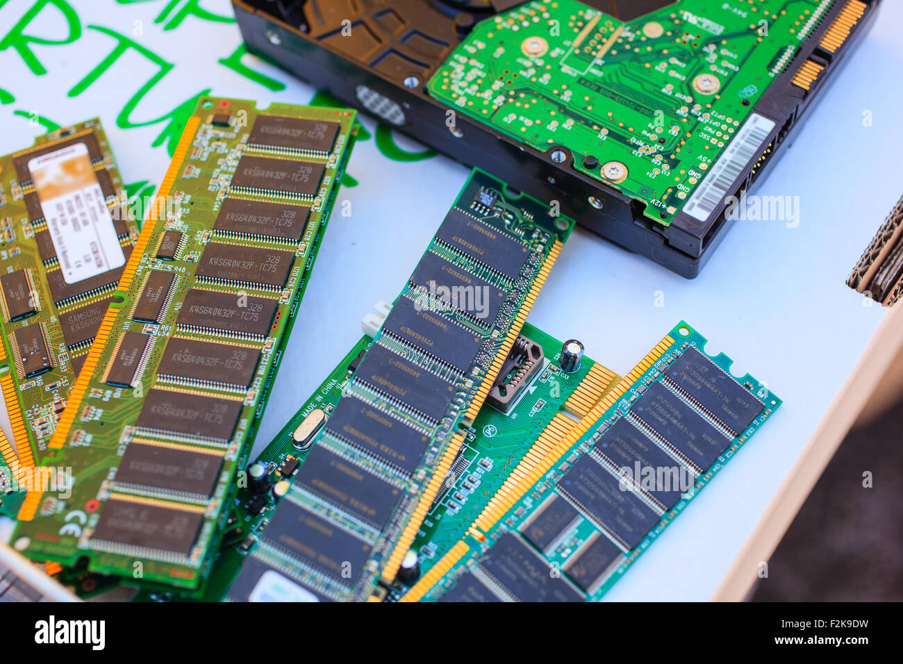 Circuit board green ram hi-res stock photography and images - Alamy