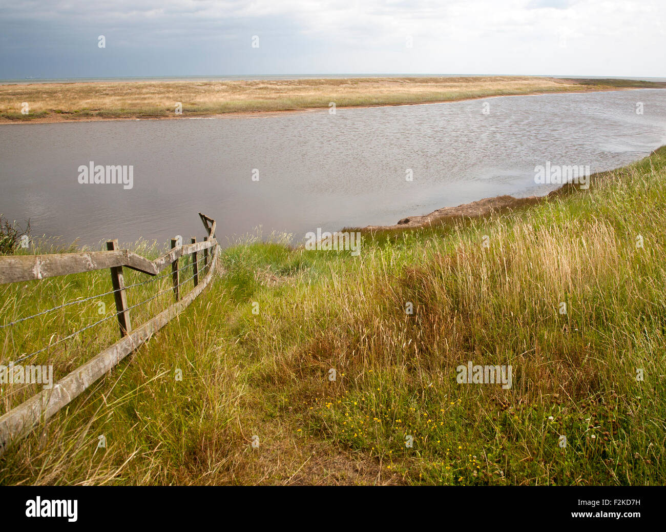 Shingle street hi-res stock photography and images - Alamy