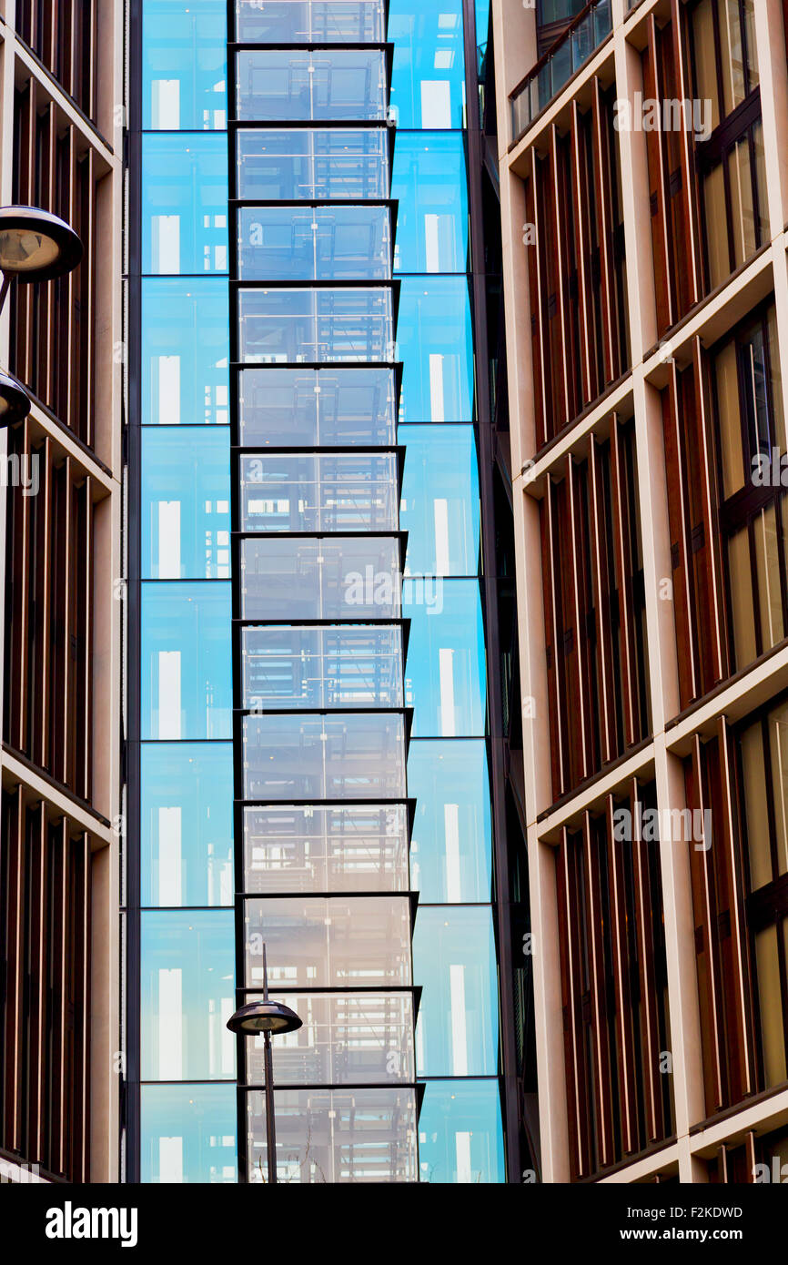 windows in the city of london home and office skyscraper building Stock ...