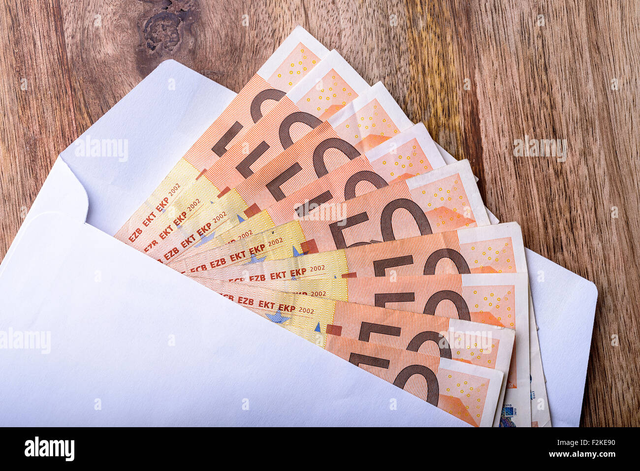 Money envelope hi-res stock photography and images - Alamy