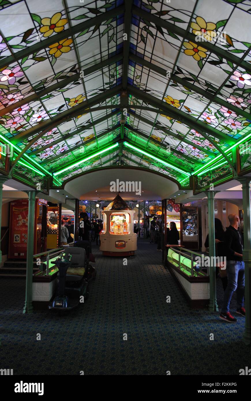 Palace of fun arcade hi-res stock photography and images - Alamy