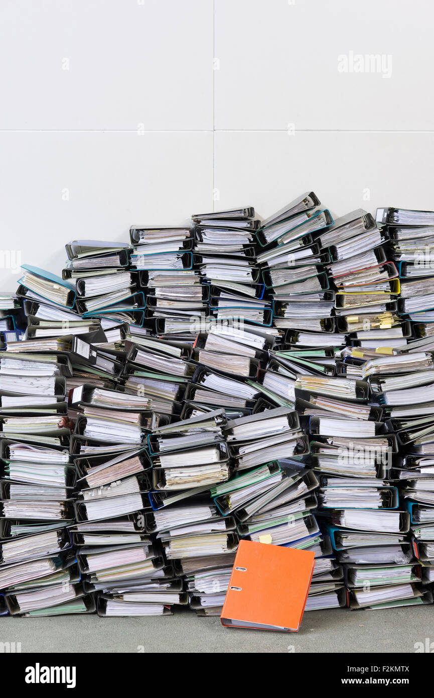 Folder files pile hi-res stock photography and images - Alamy