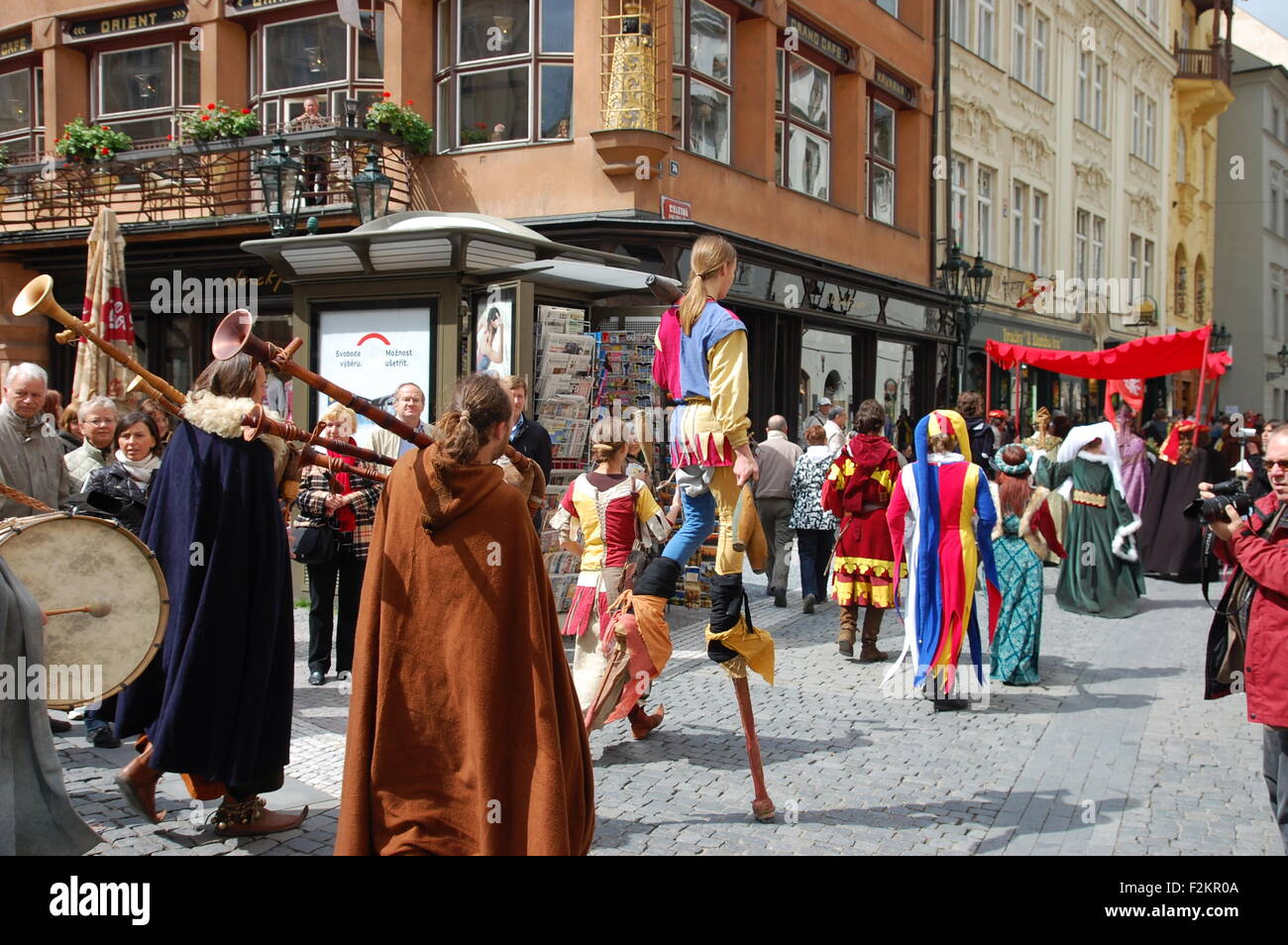 Medieval procession hi-res stock photography and images - Alamy