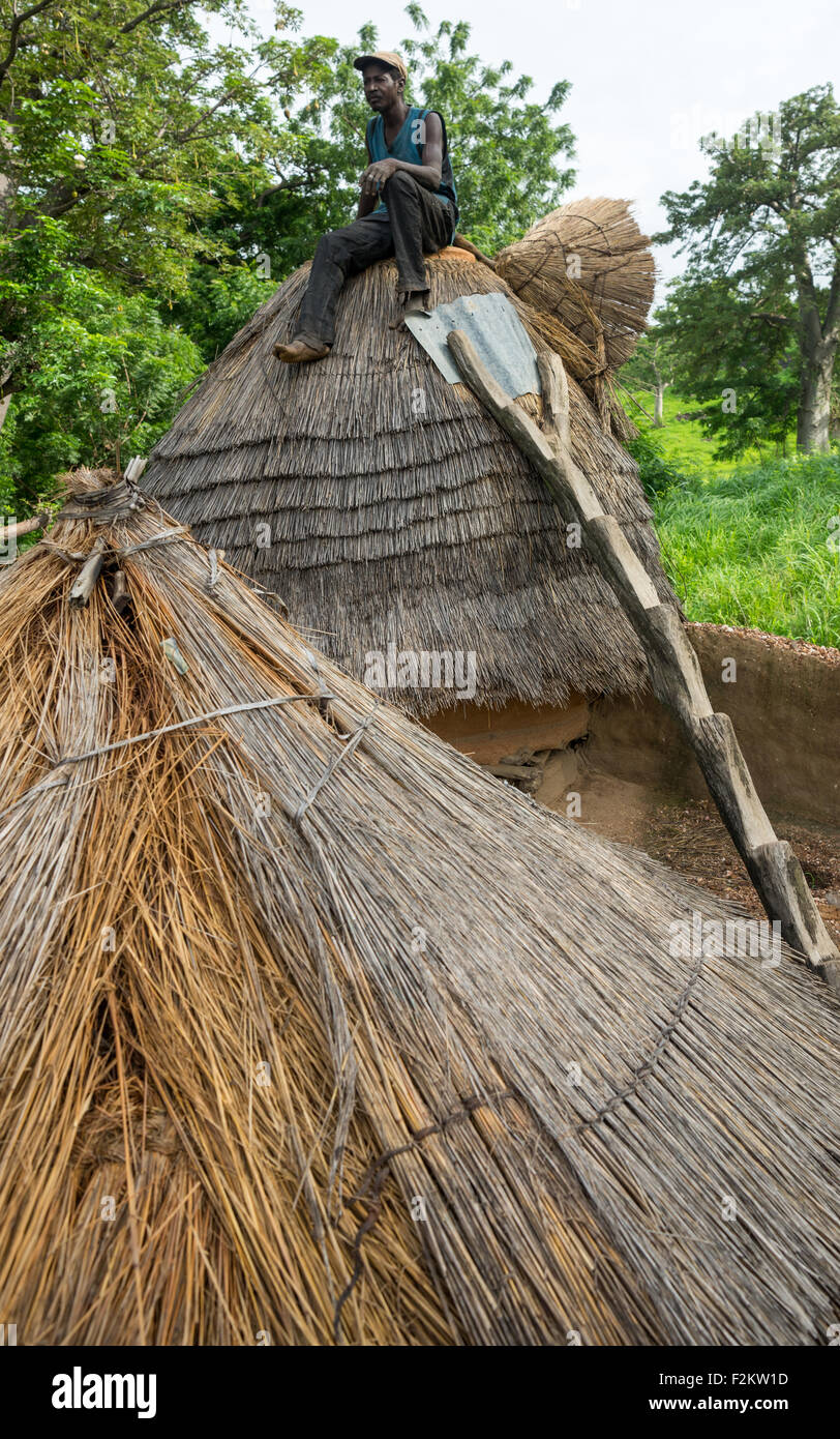Traditional tata somba somba houses hi-res stock photography and images ...