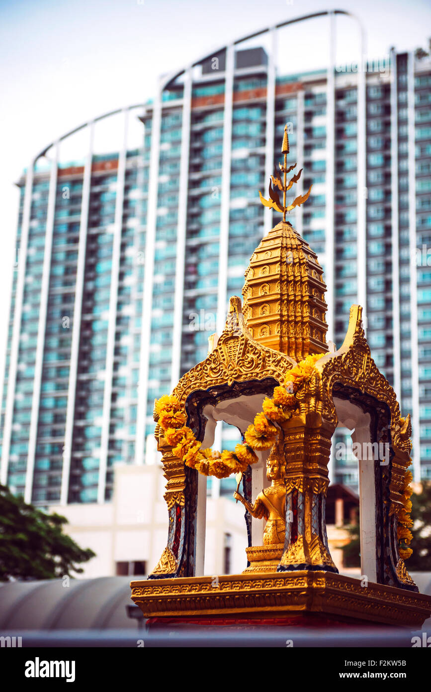 Phra phrom hi-res stock photography and images - Alamy