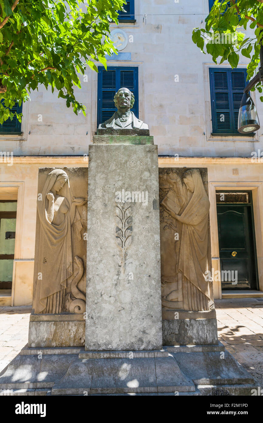 Spain bust sculpture hi-res stock photography and images - Alamy