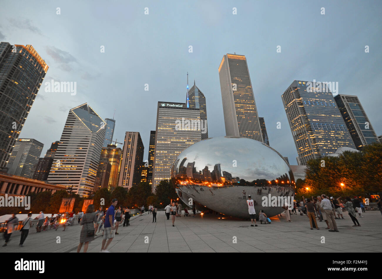 reflection in the cloud gate bean sculpture in Chicago Stock Photo - Alamy