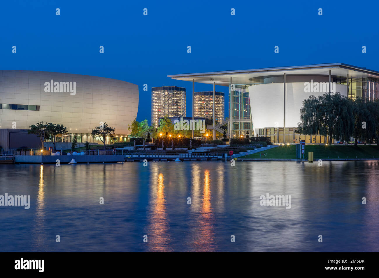 Car towers autostadt hi-res stock photography and images - Alamy