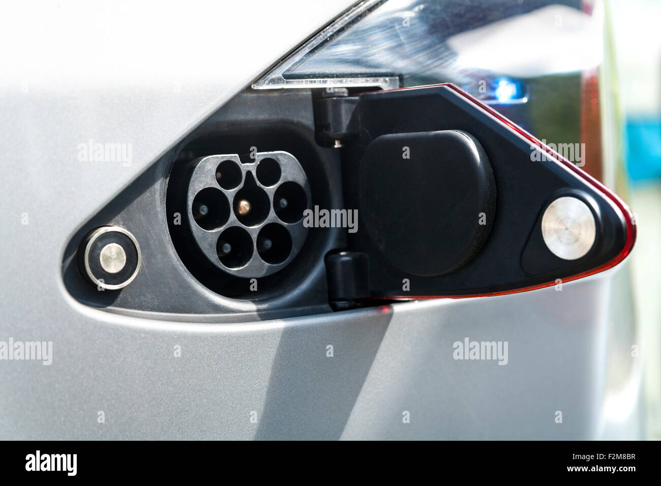 Open cap hi-res stock photography and images - Alamy