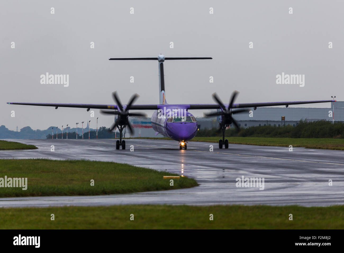 Prop blur on a Flybe aircraft at Liverpool airport Stock Photo - Alamy