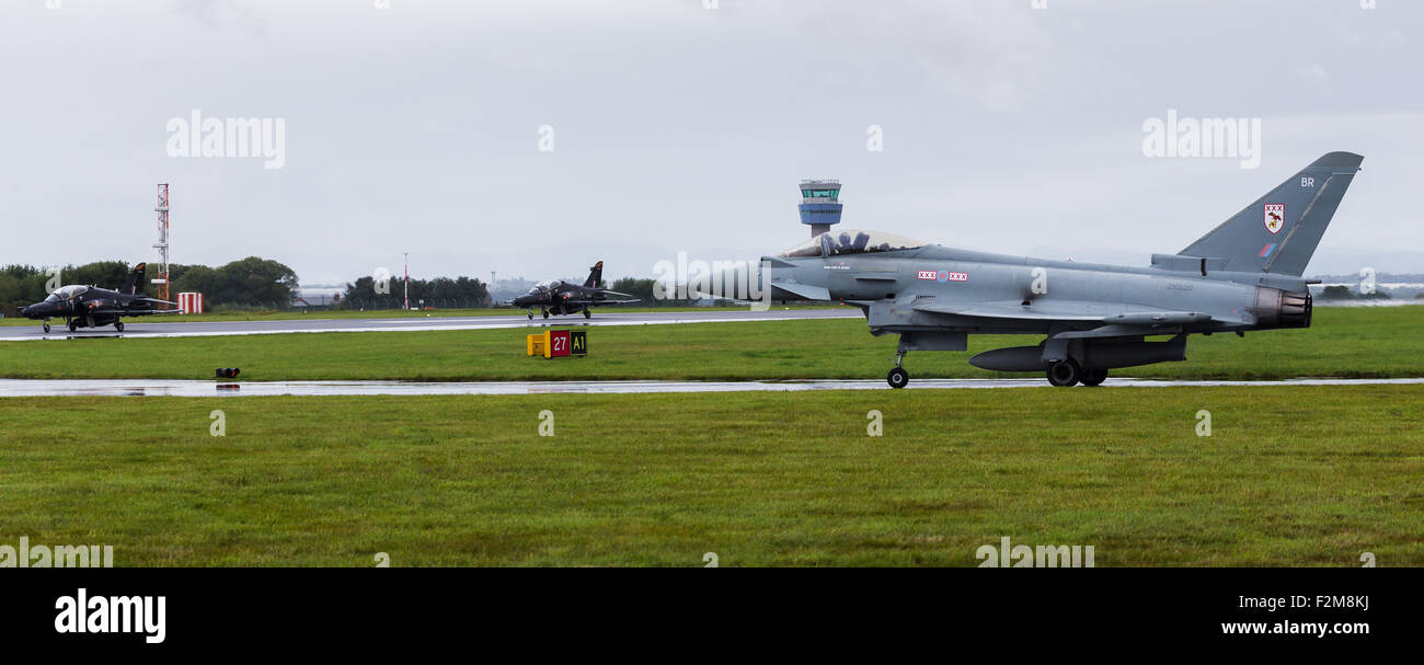 Trio of jets hi-res stock photography and images - Alamy