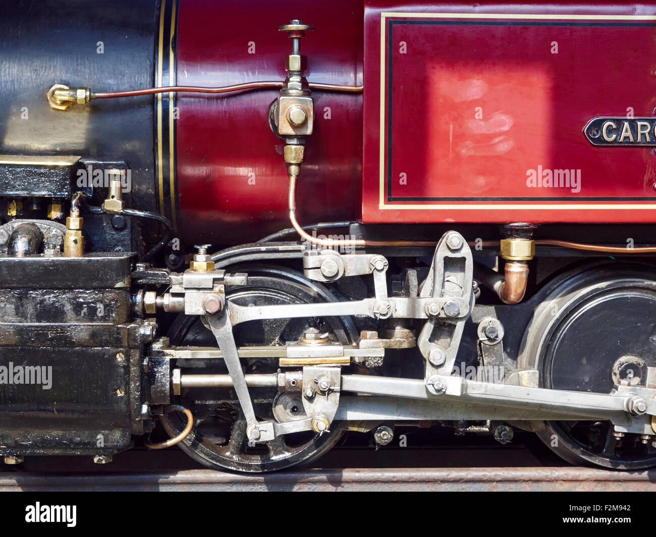 Detail of the wheels, valve gear and cylinder of a superbly built 71/4 ...