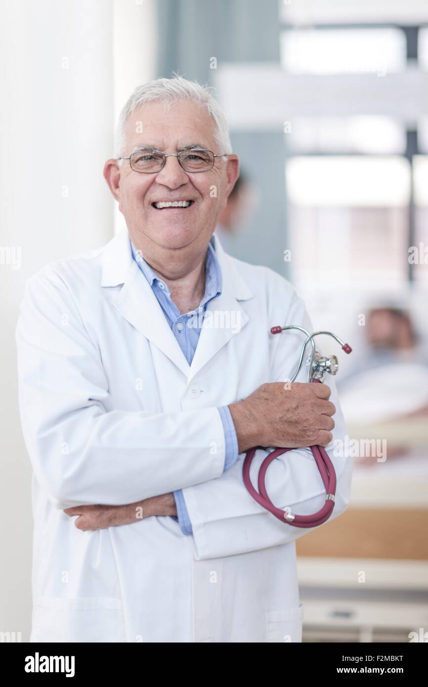 Portrait of confident doctor Stock Photo - Alamy