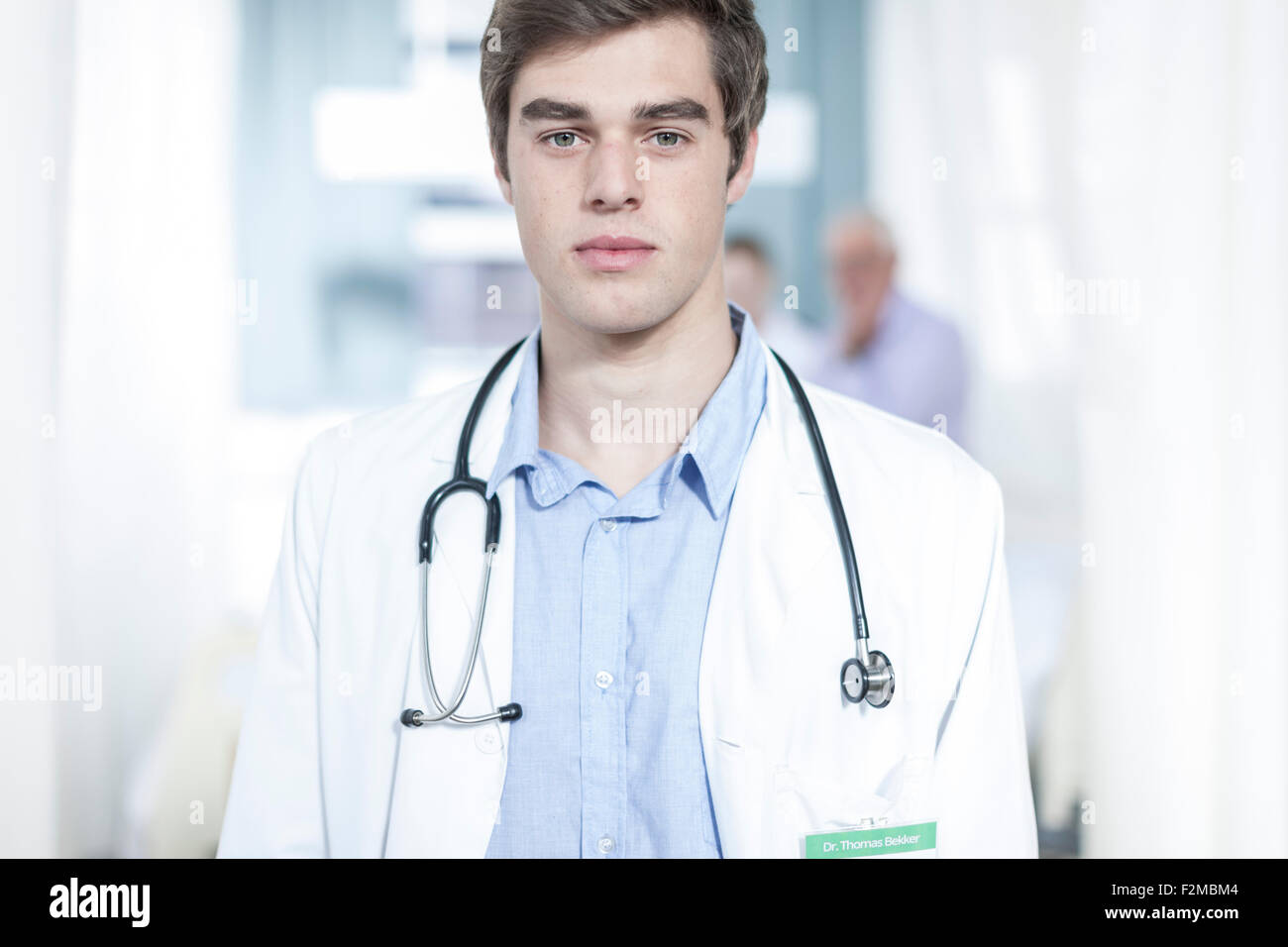 Portrait of confident doctor Stock Photo - Alamy