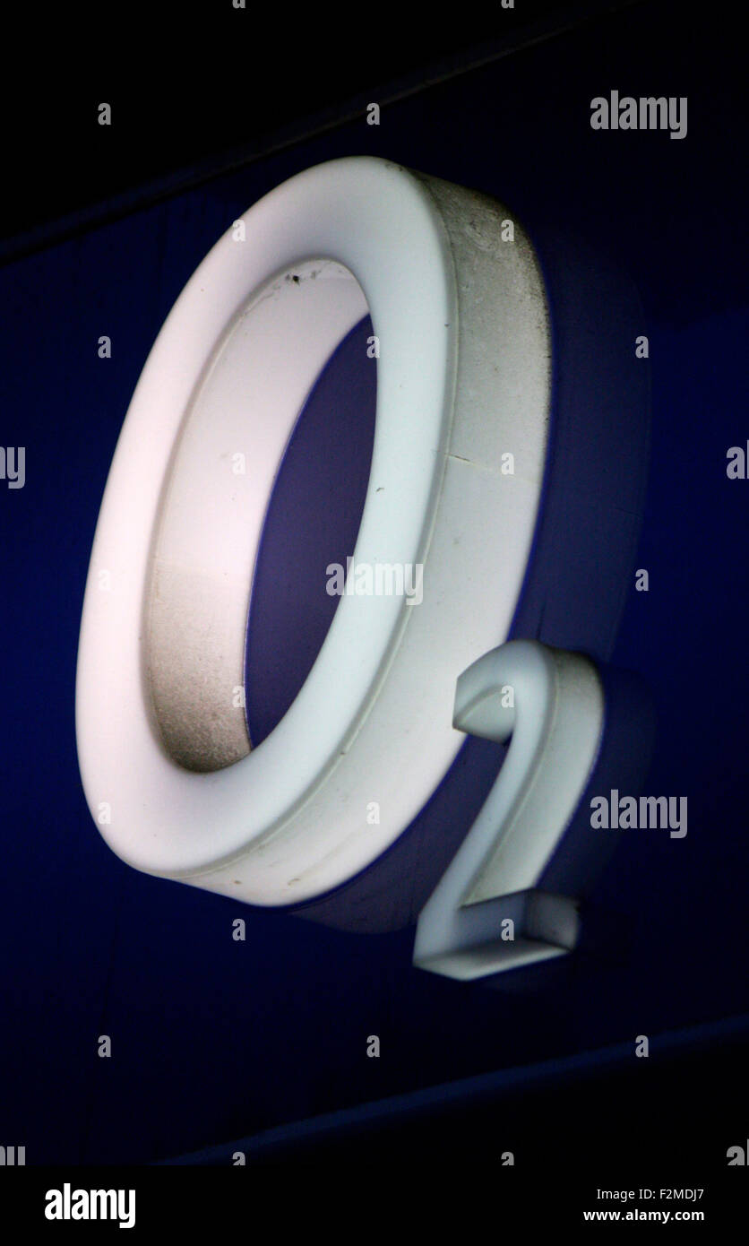 The o2 logo hi-res stock photography and images - Alamy