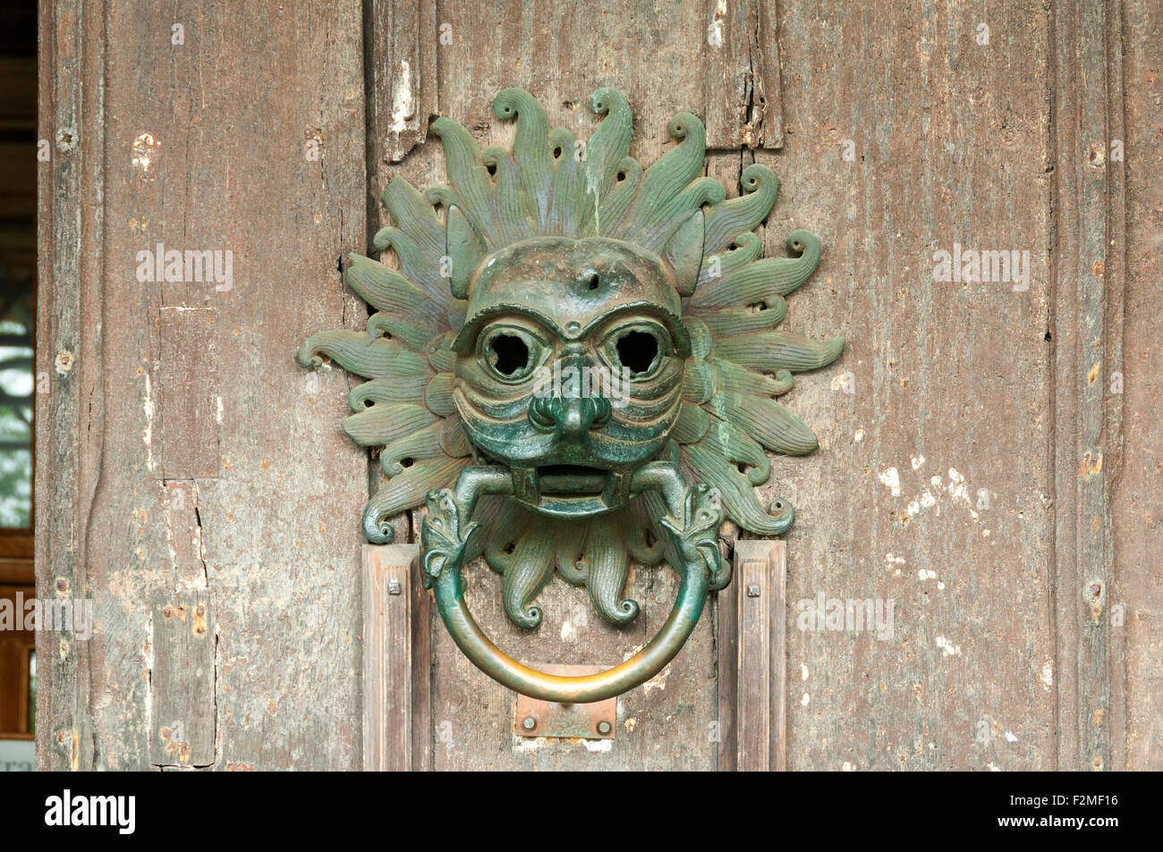 Durham cathedral sanctuary door knocker hi-res stock photography and ...