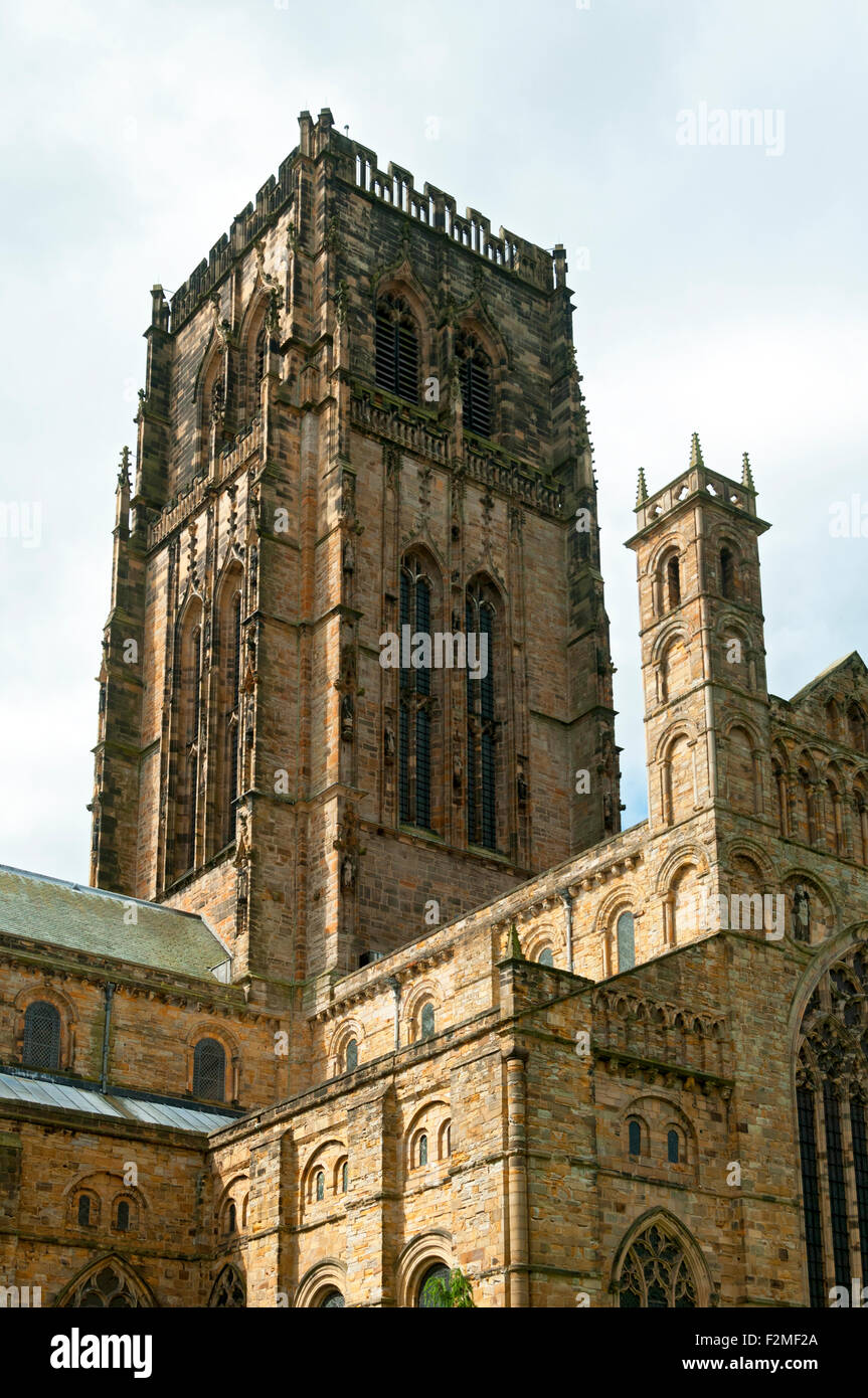 Durham Cathedral Central Tower from Palace Green. Durham, England, UK ...