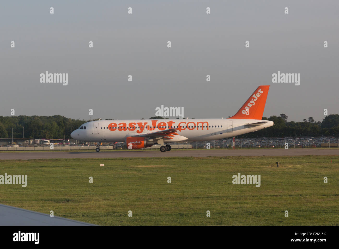 Easyjet plane preparing for take off at London Gatwick airport, Surrey ...
