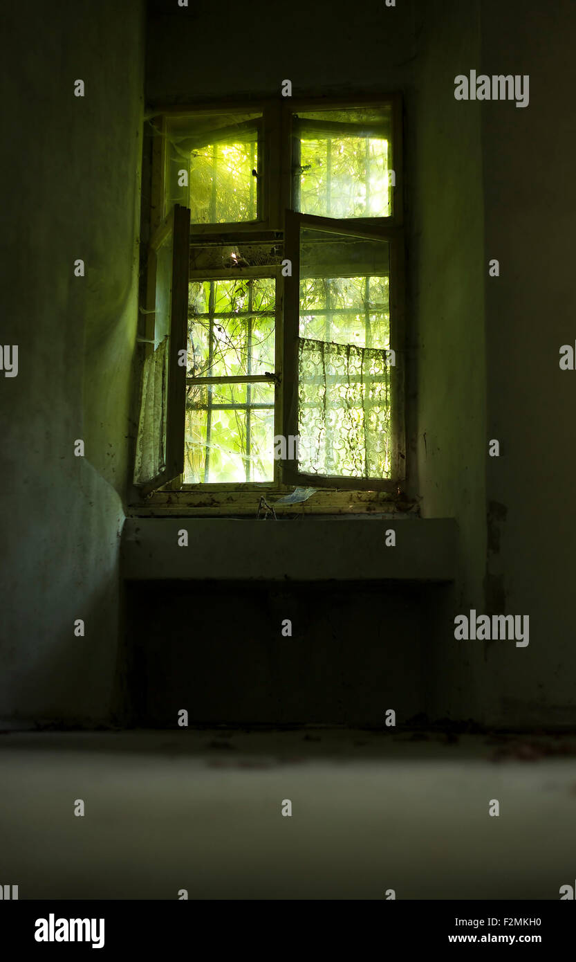 Empty nets hi-res stock photography and images - Alamy