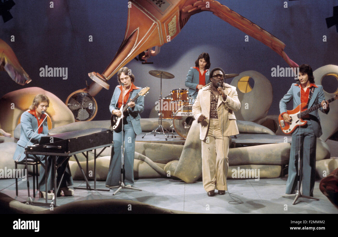 The move band hi-res stock photography and images - Alamy