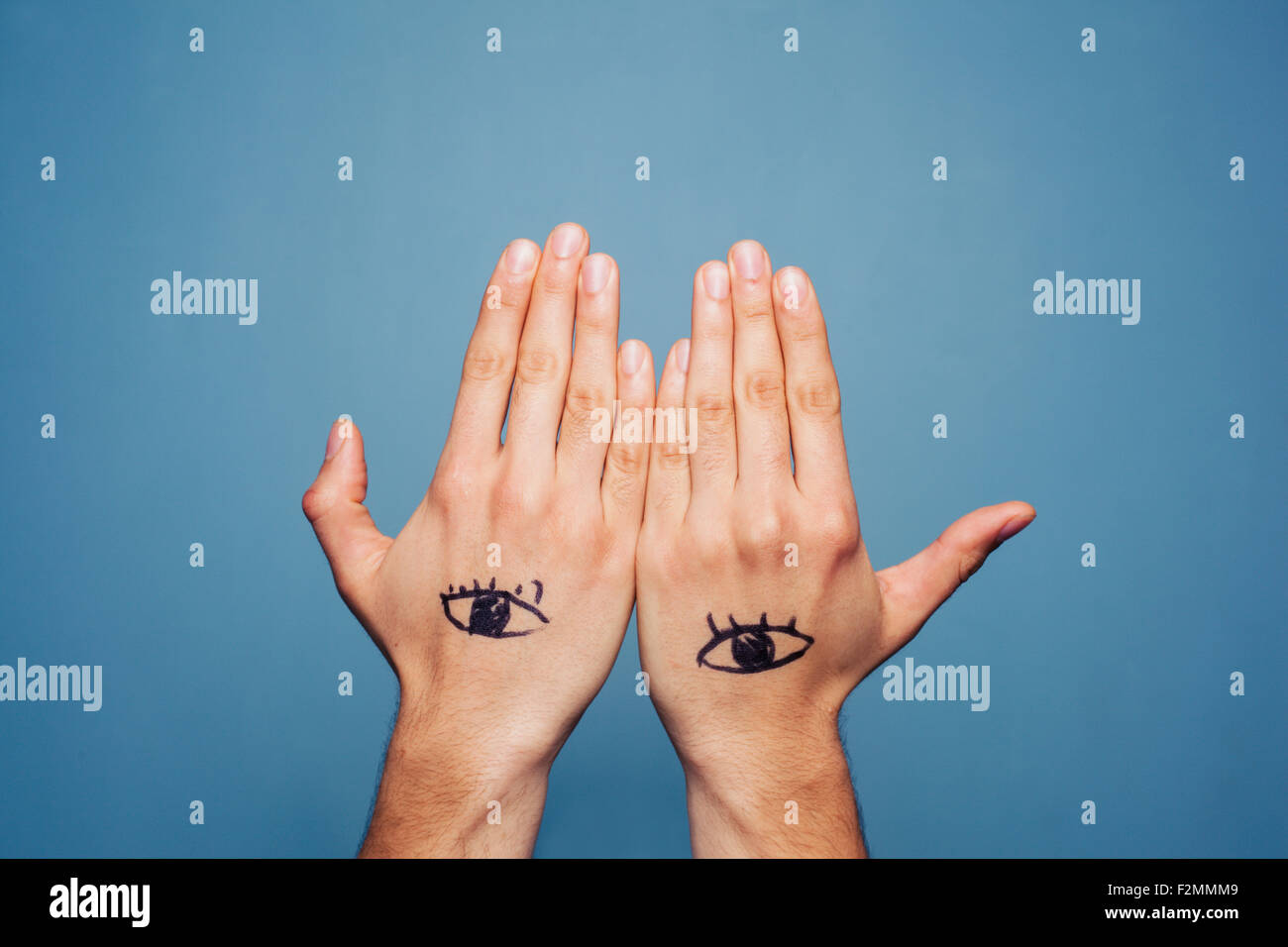 Hand hands eye eyes hi-res stock photography and images - Alamy