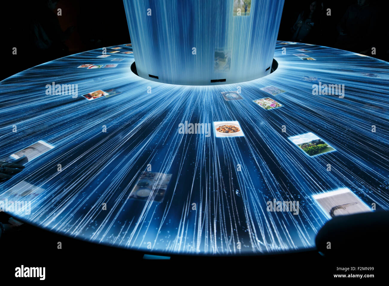 Expo 2015 milan japan pavilion hi-res stock photography and images - Alamy