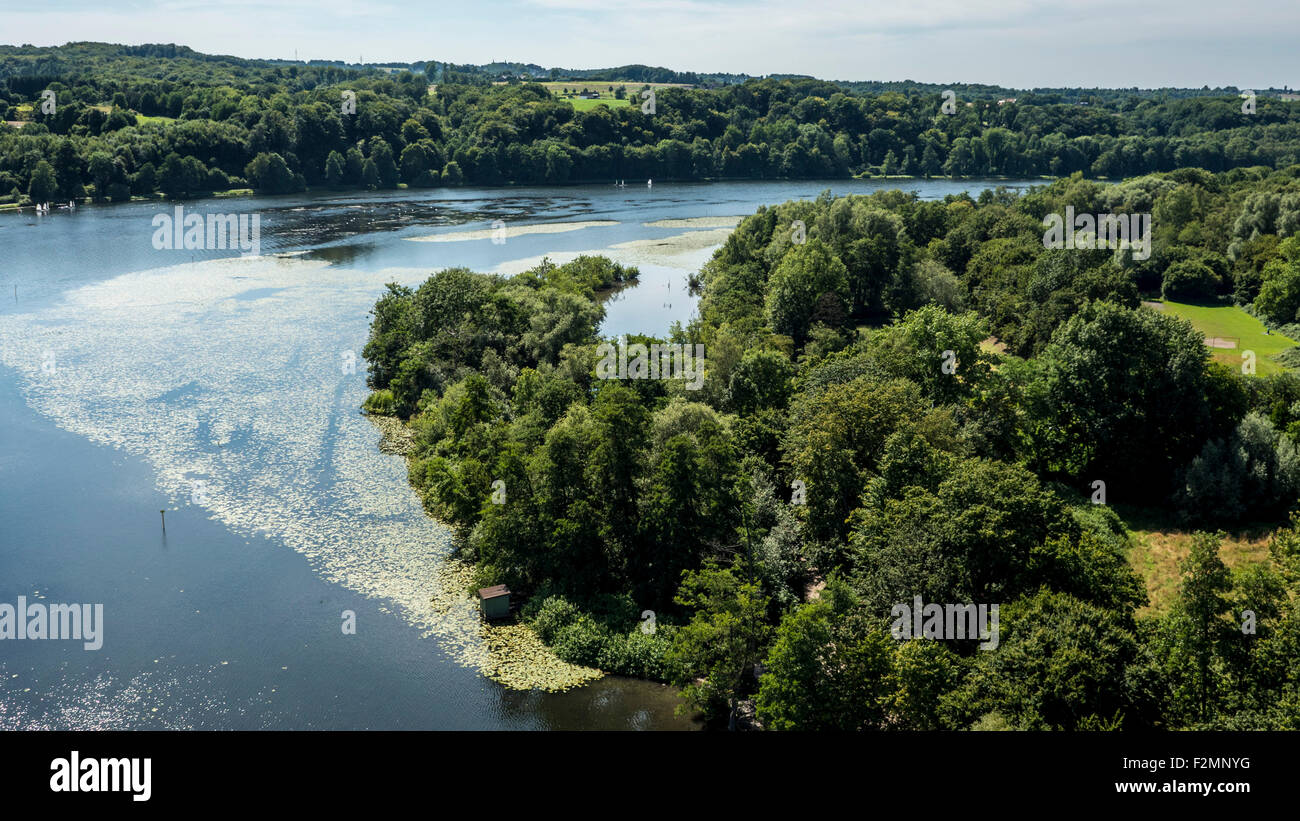 Baldeneysee lake in Essen, an artificial lake of river Ruhr Stock Photo ...