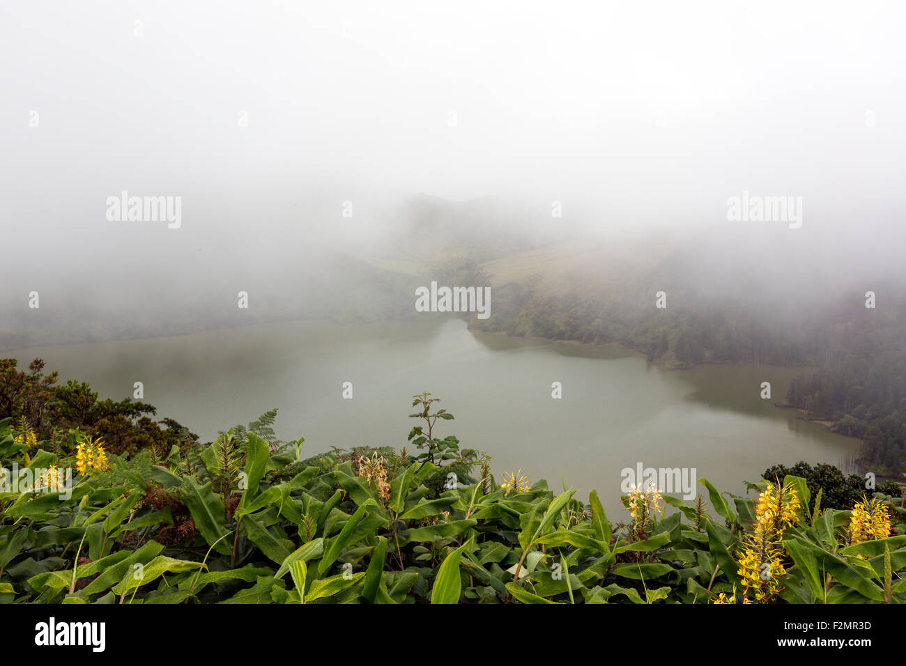 Misty lagoa funda das lajes hi-res stock photography and images - Alamy