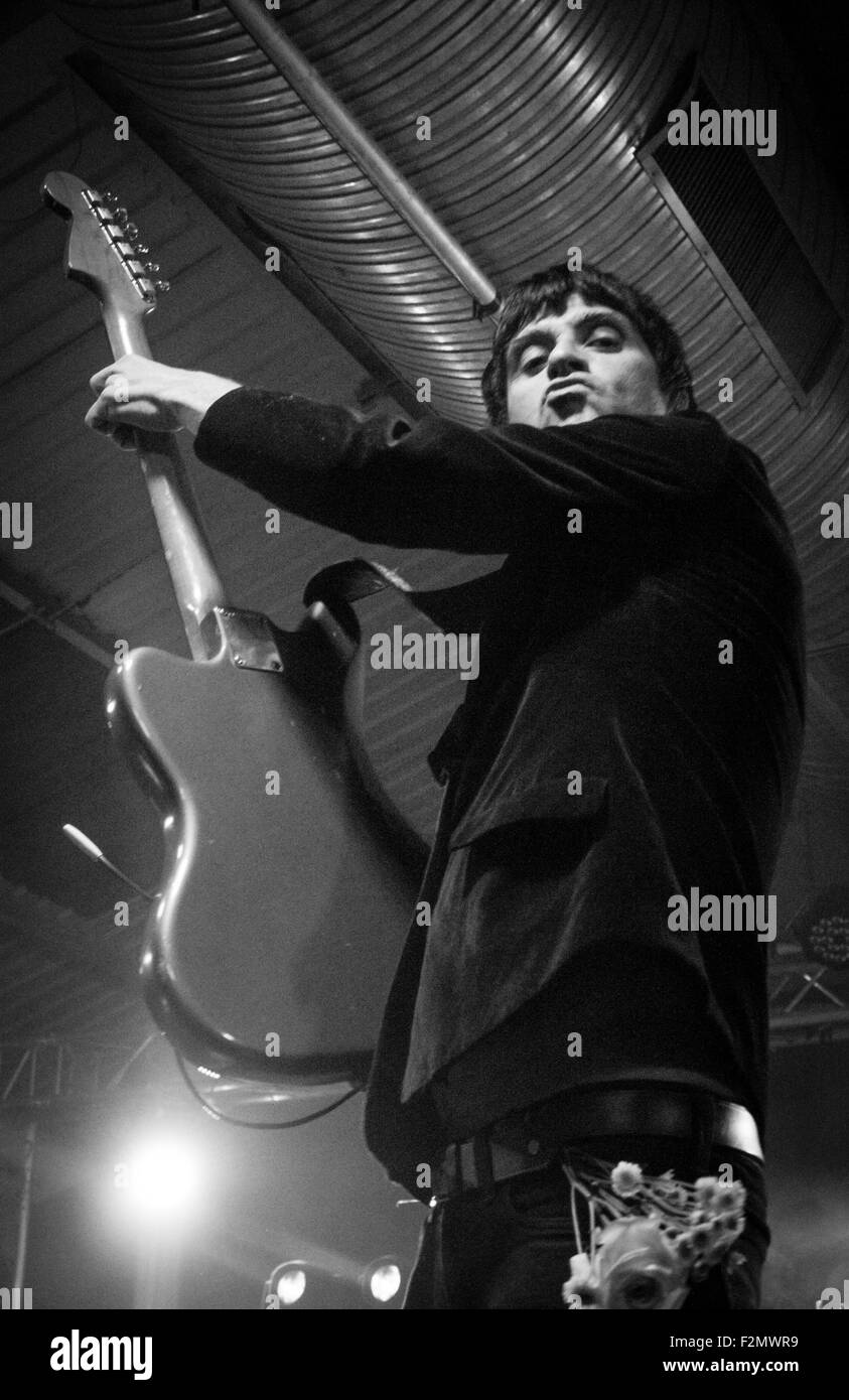 Johnny marr fender jaguar hi-res stock photography and images - Alamy