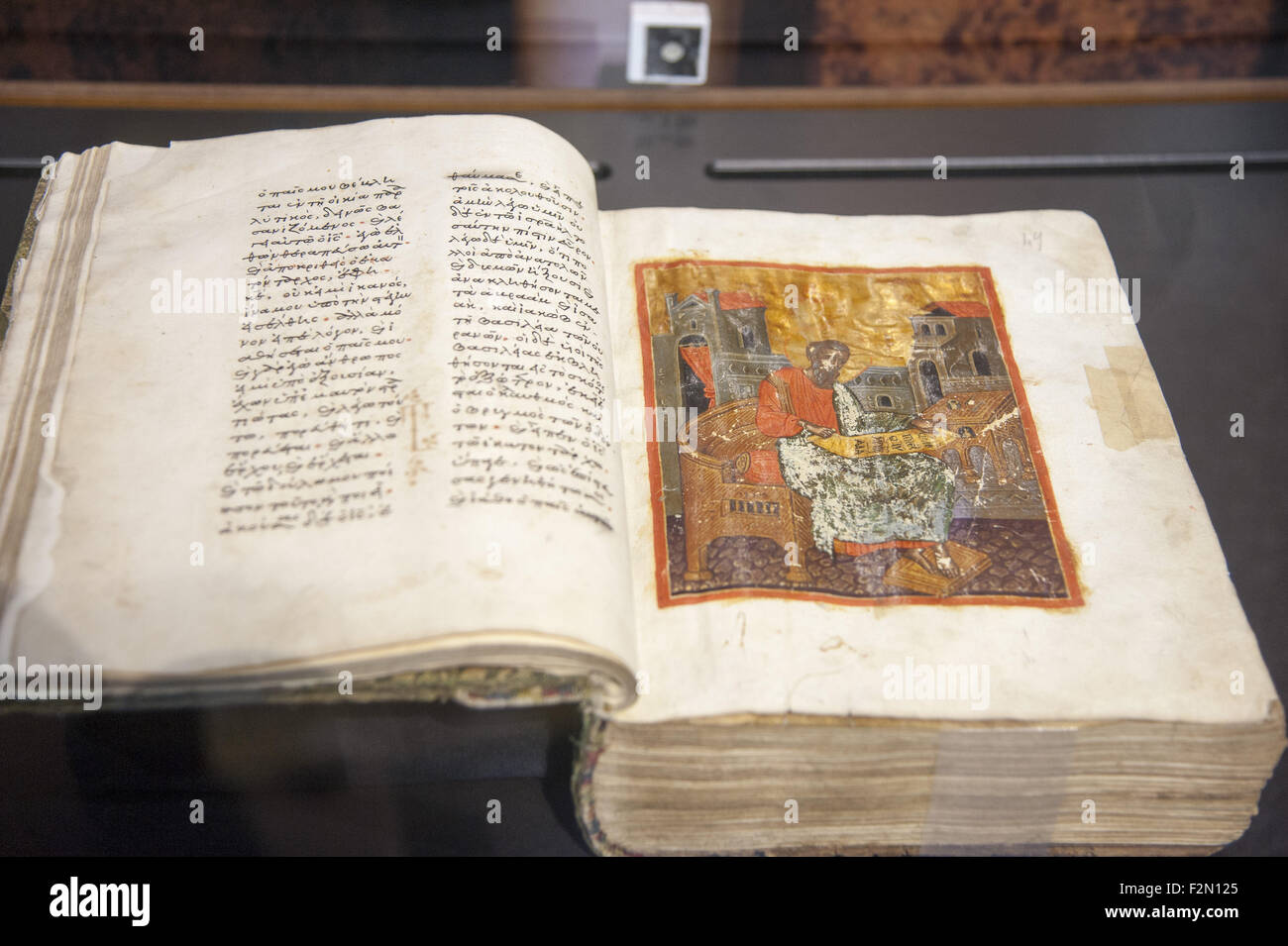 Philadelphia, Pennsylvania, USA. 21st Sep, 2015. Ancient Bibles on ...