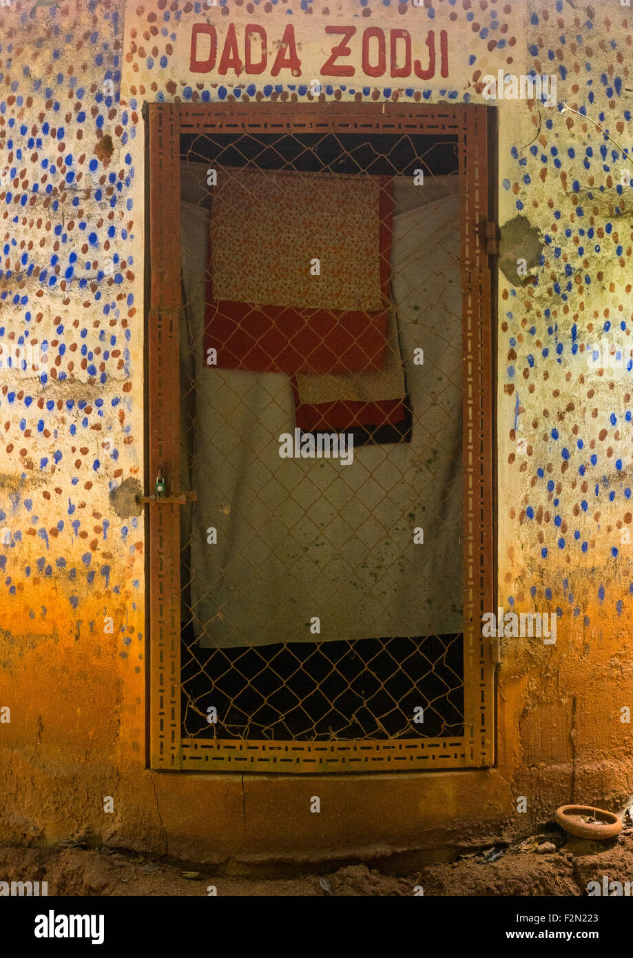 Benin, West Africa, Ouidah, dada zodji temple door in the sacred forest ...