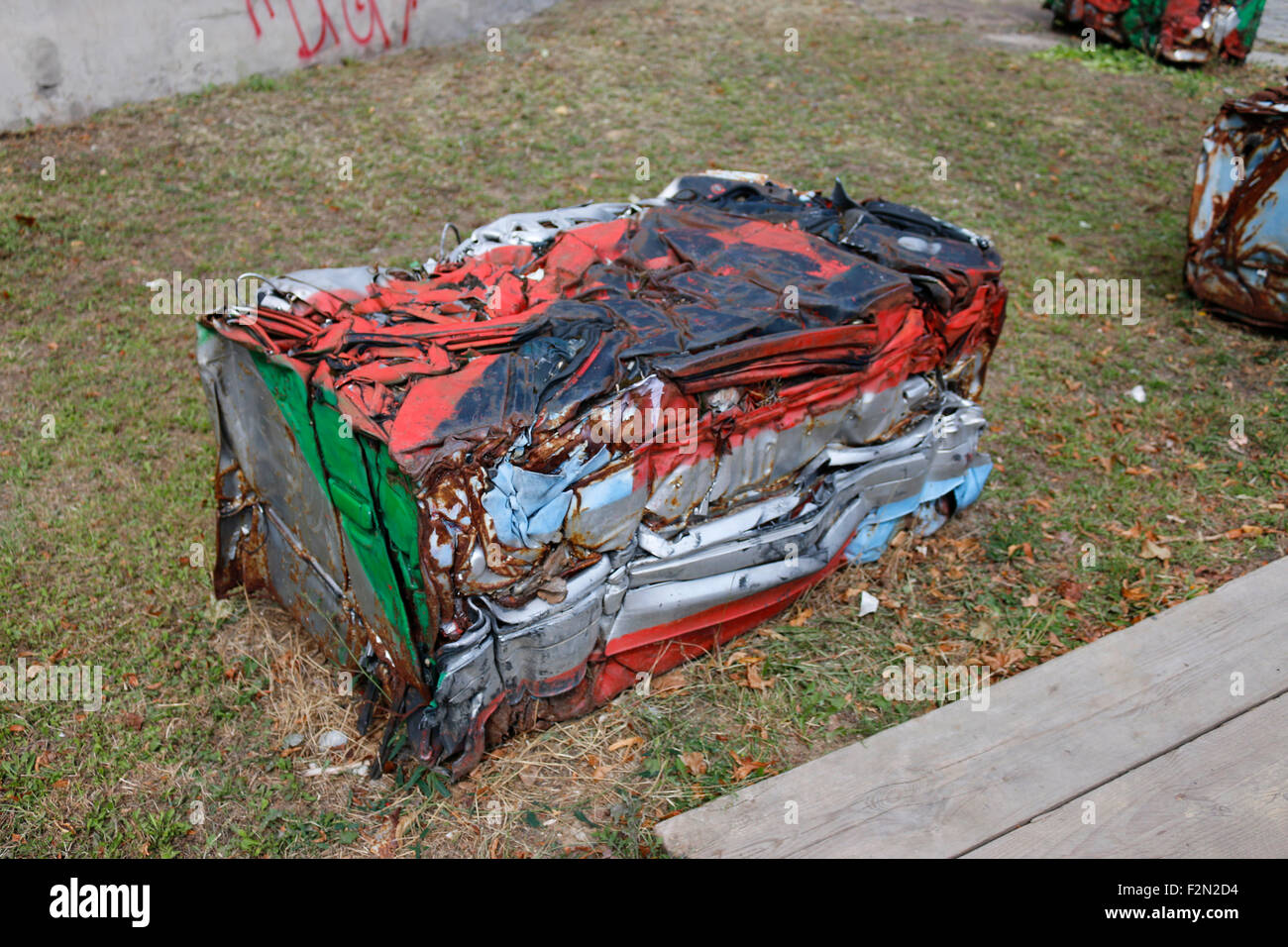 Schrottpresse hi-res stock photography and images - Alamy